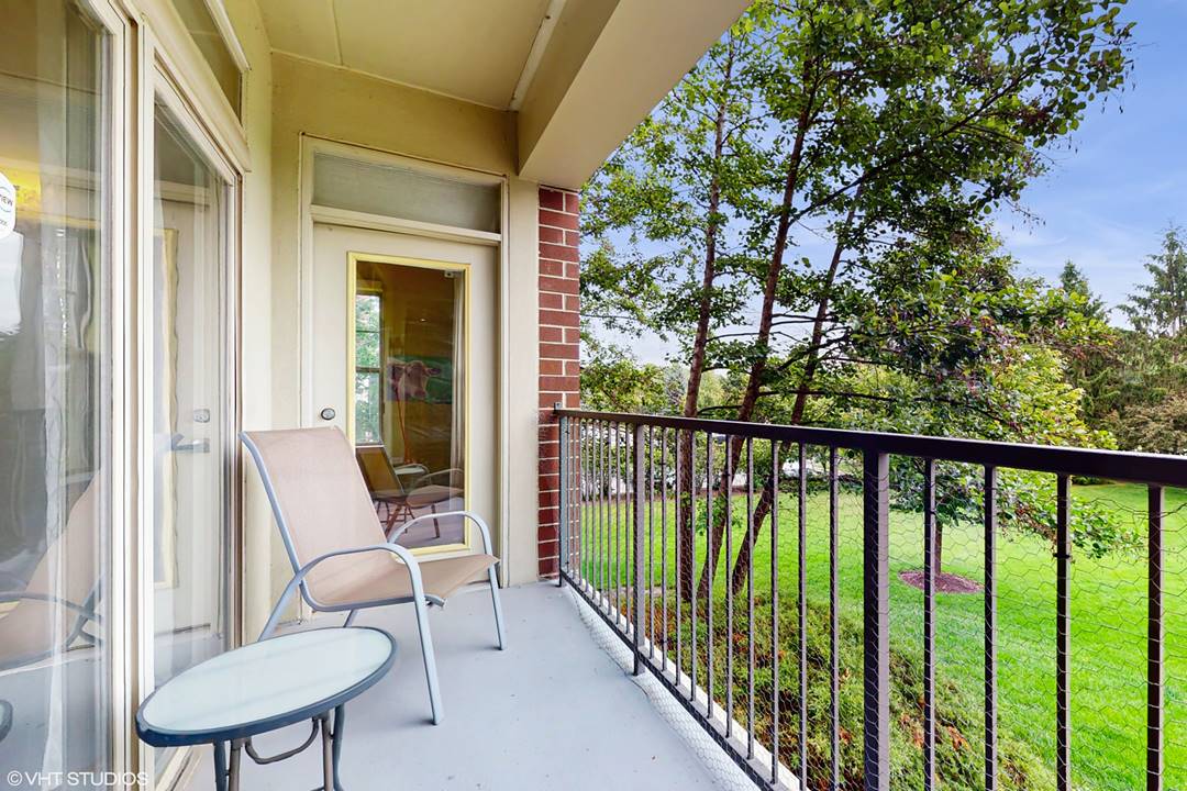 720 Prestwick, Unit 207, Wheeling, IL 60090