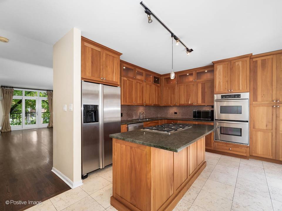 2722 N Southport, Unit A, Chicago, IL 60614 - Lincoln Park