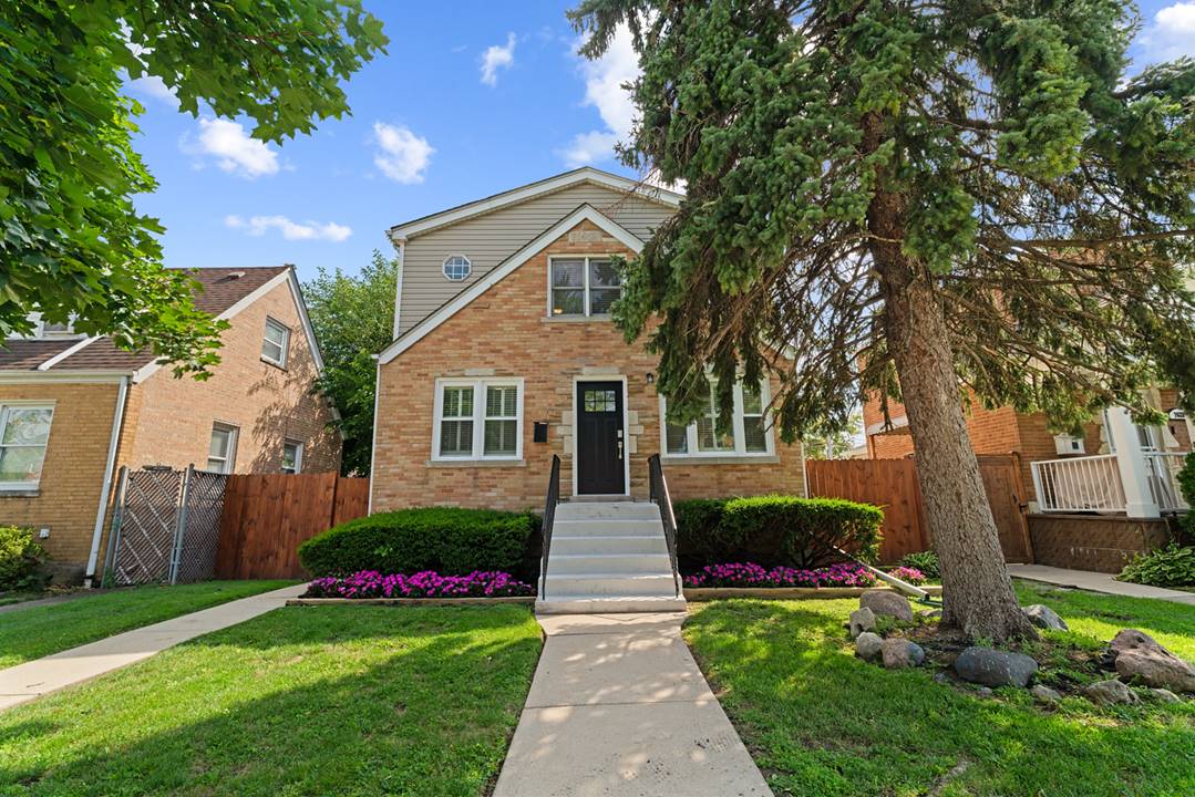7617 W Gregory, Chicago, IL 60656 - Norwood Park