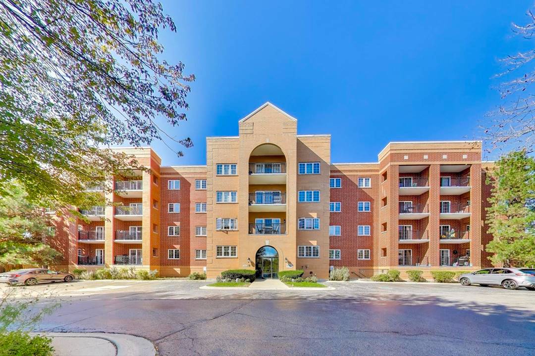 55 S Hale, Unit 202, Palatine, IL 60067