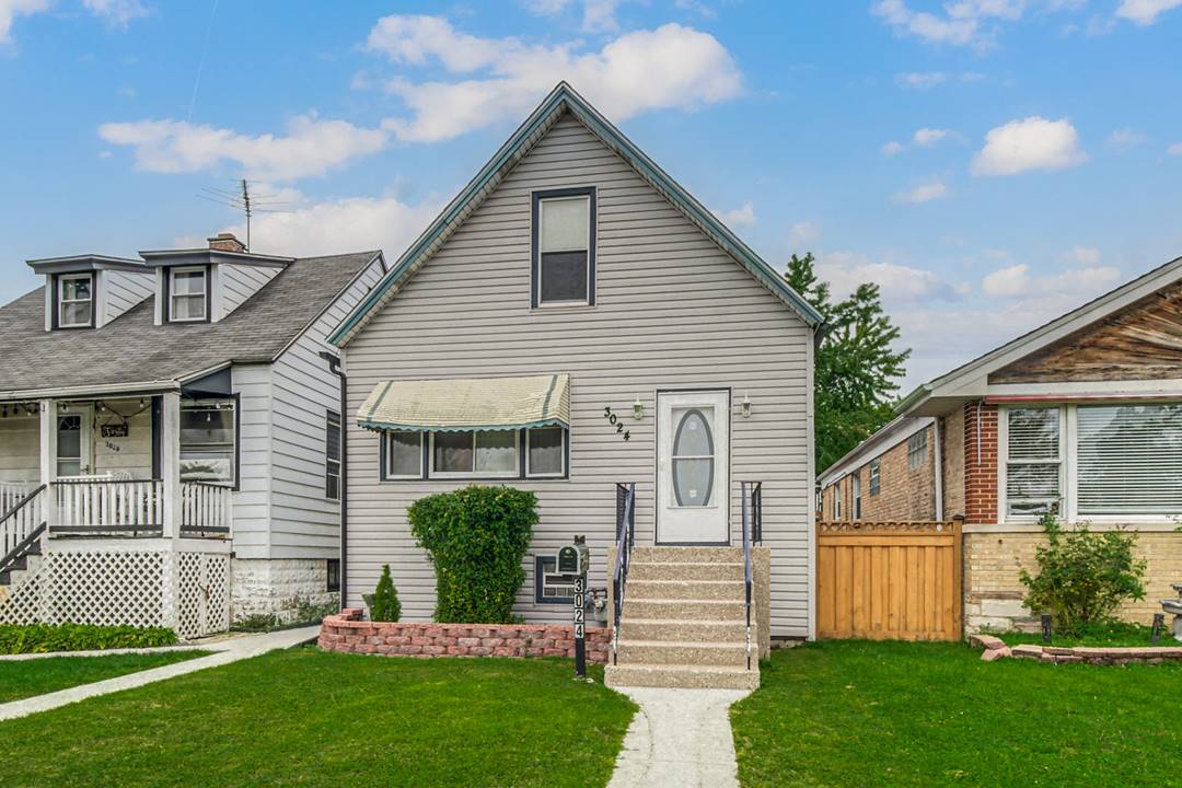 3024 East, Berwyn, IL 60402
