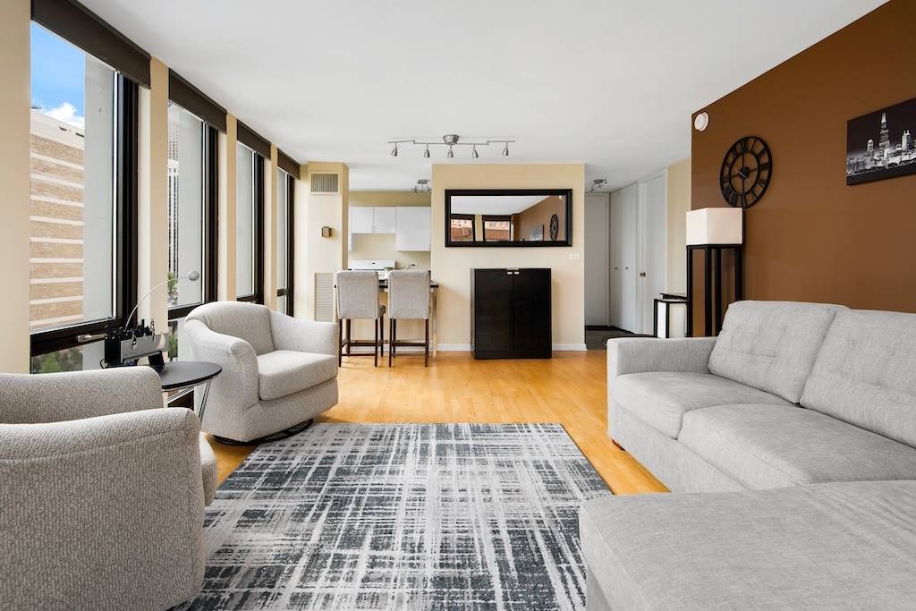 1 E Scott, Unit 1003, Chicago, IL 60610 - Gold Coast
