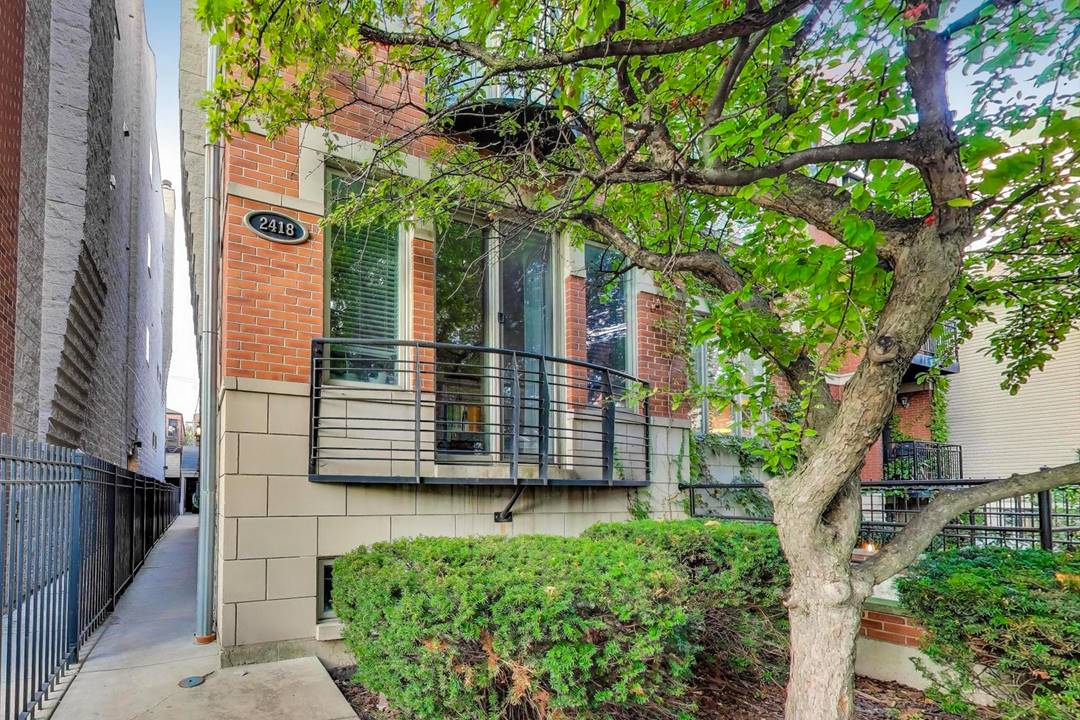 2418 W Moffat, Unit 1, Chicago, IL 60647 - Logan Square