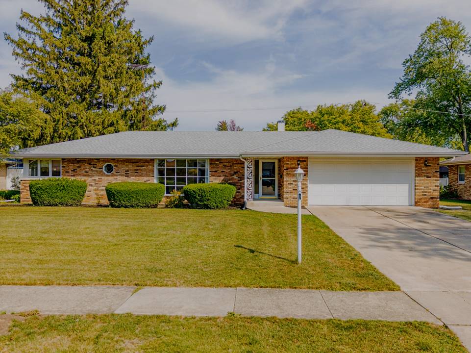 712 Homestead, Joliet, IL 60435