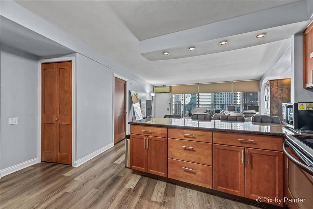 300 N State, Unit 2429, Chicago, IL 60654 - River North