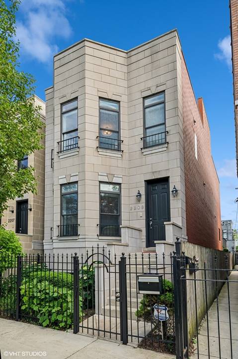 2209 W Erie, Chicago, IL 60612 - Ukrainian Village