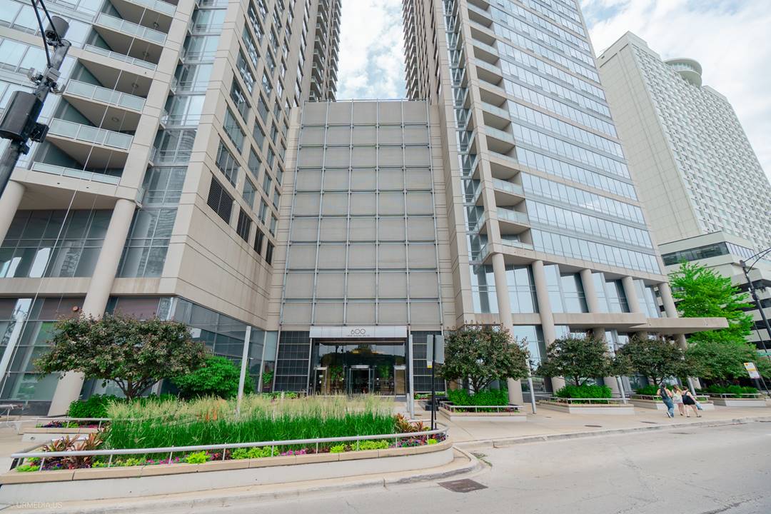 600 N Lake Shore, Apt 1905, Chicago, IL 60611 - Streeterville