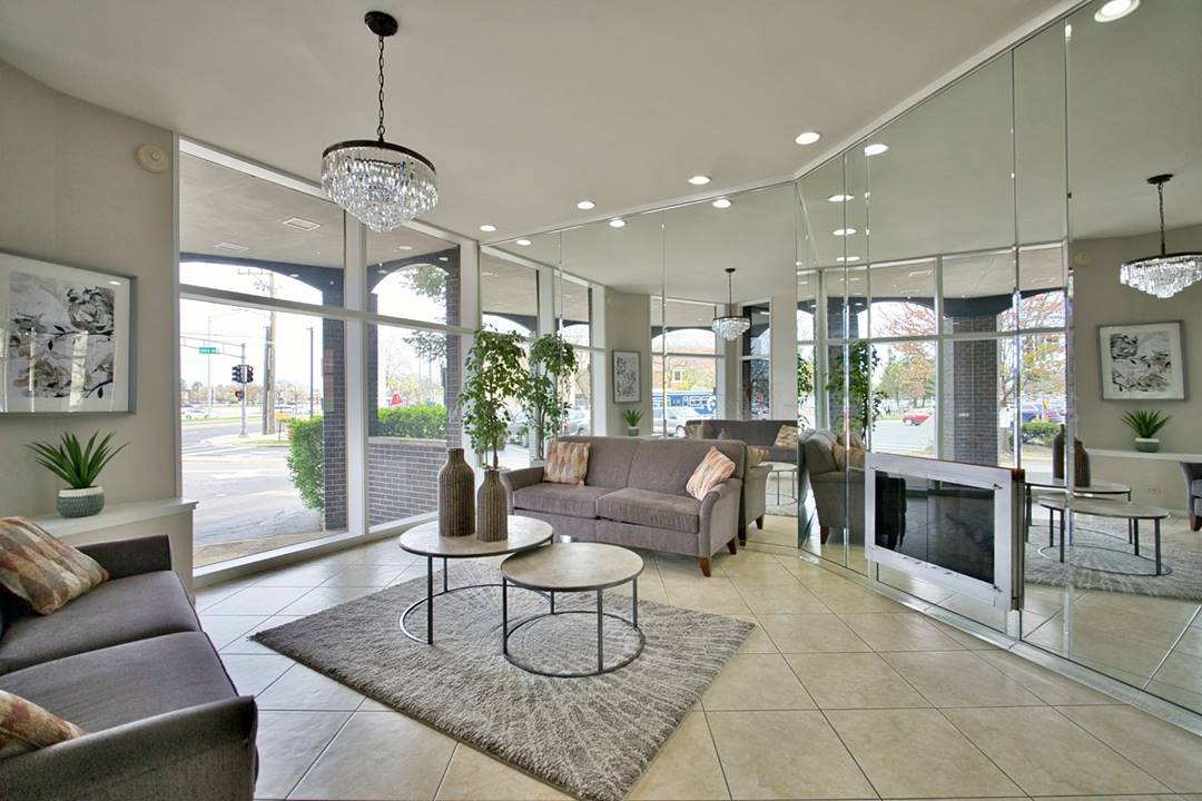 4901 Golf, Unit 310, Skokie, IL 60077