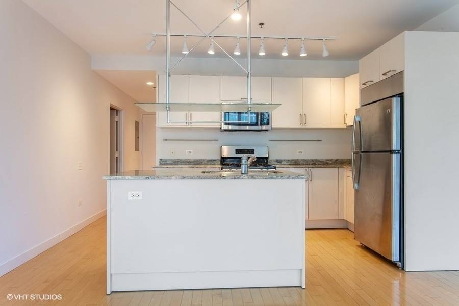 510 W Erie, Apt 708, Chicago, IL 60654 - River North