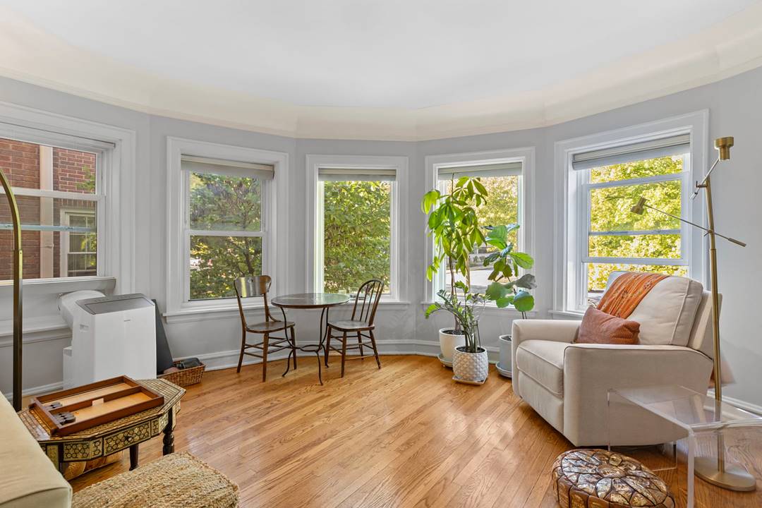 1129 Bonnie Brae, Unit 1S, River Forest, IL 60305