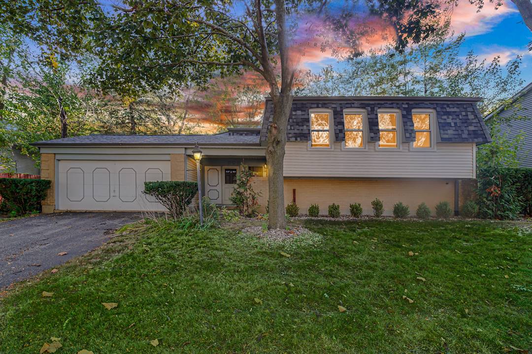 308 Pacific, Bolingbrook, IL 60440