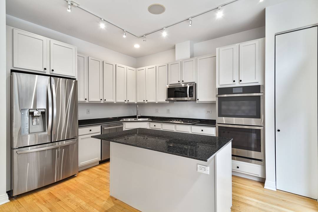 849 W Ohio, Unit 8, Chicago, IL 60642 - Fulton River District