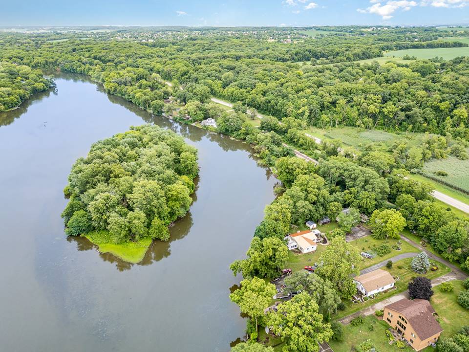 8901 Van Emmon, Yorkville, IL 60560