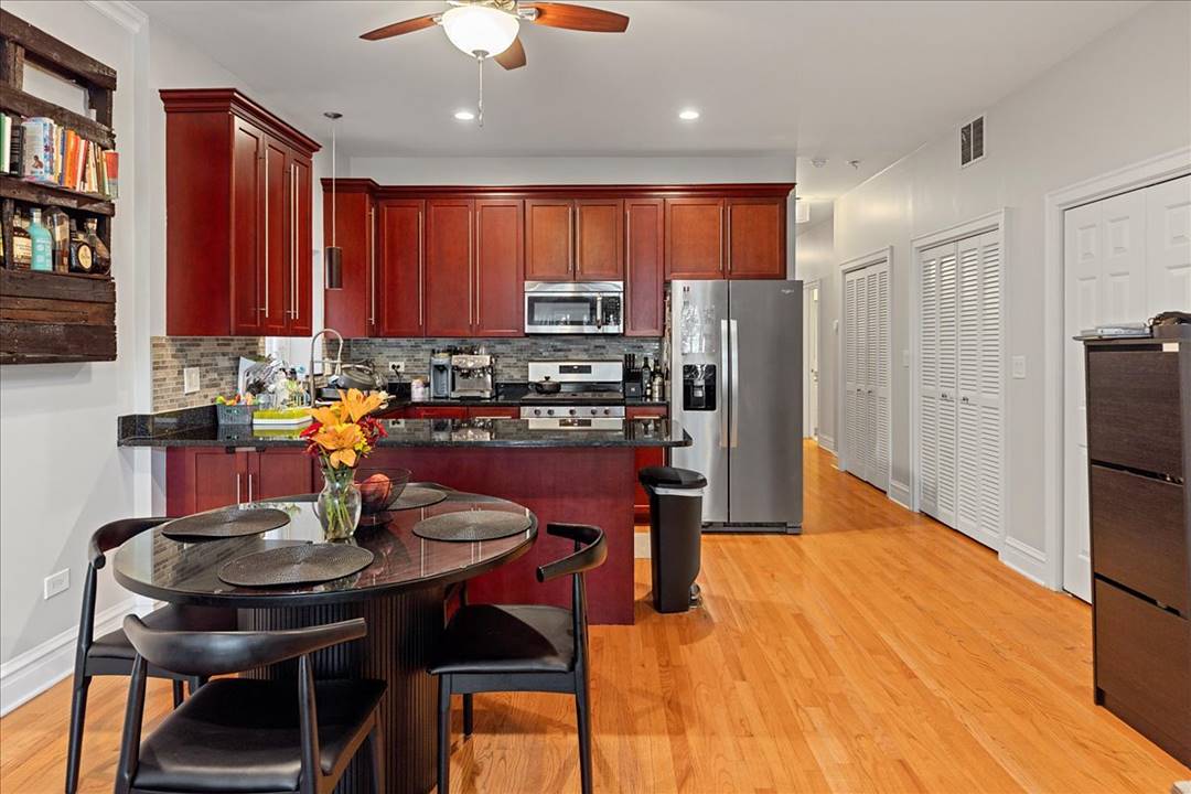 4226 N Ashland, Apt 3A, Chicago, IL 60613 - South East Ravenswood