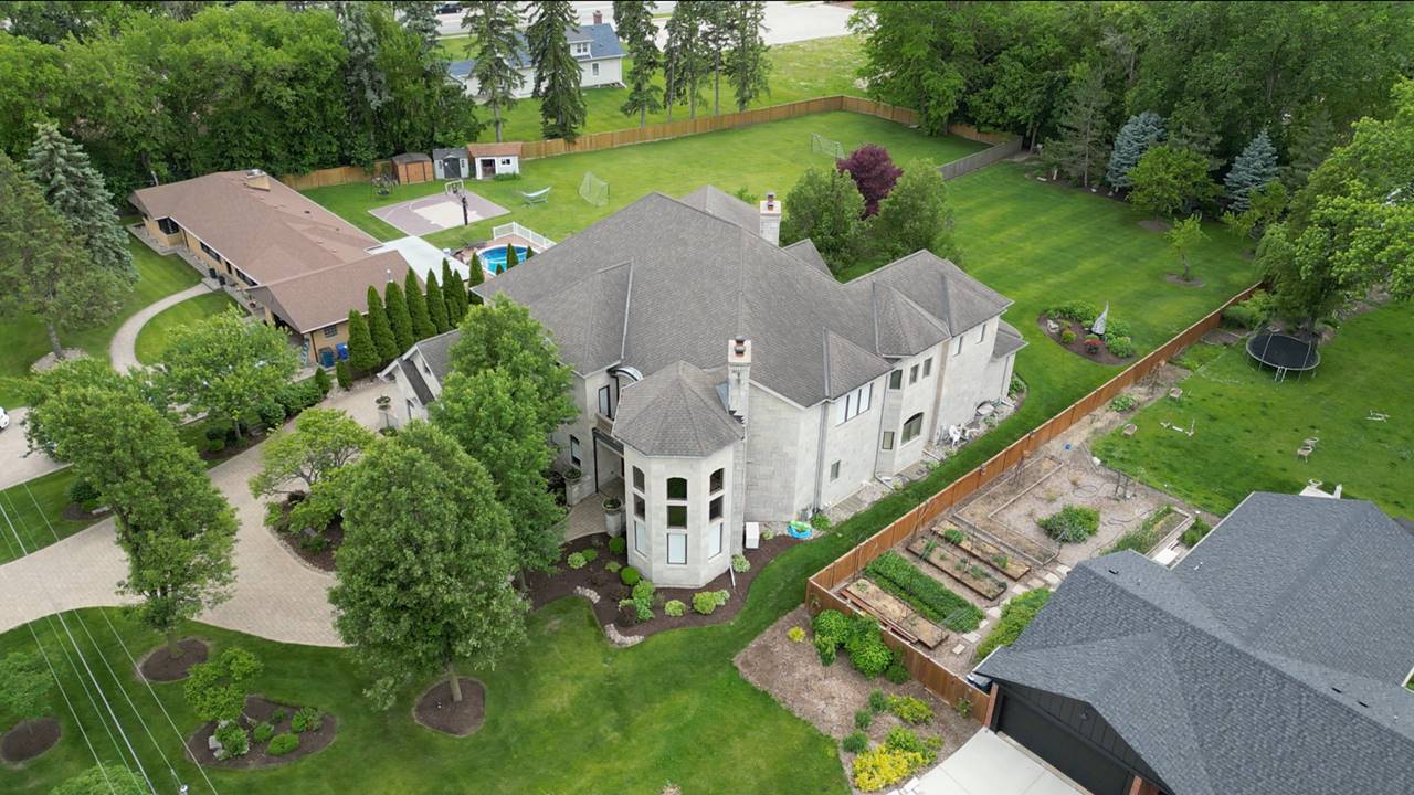904 S Edgewood, Mount Prospect, IL 60056