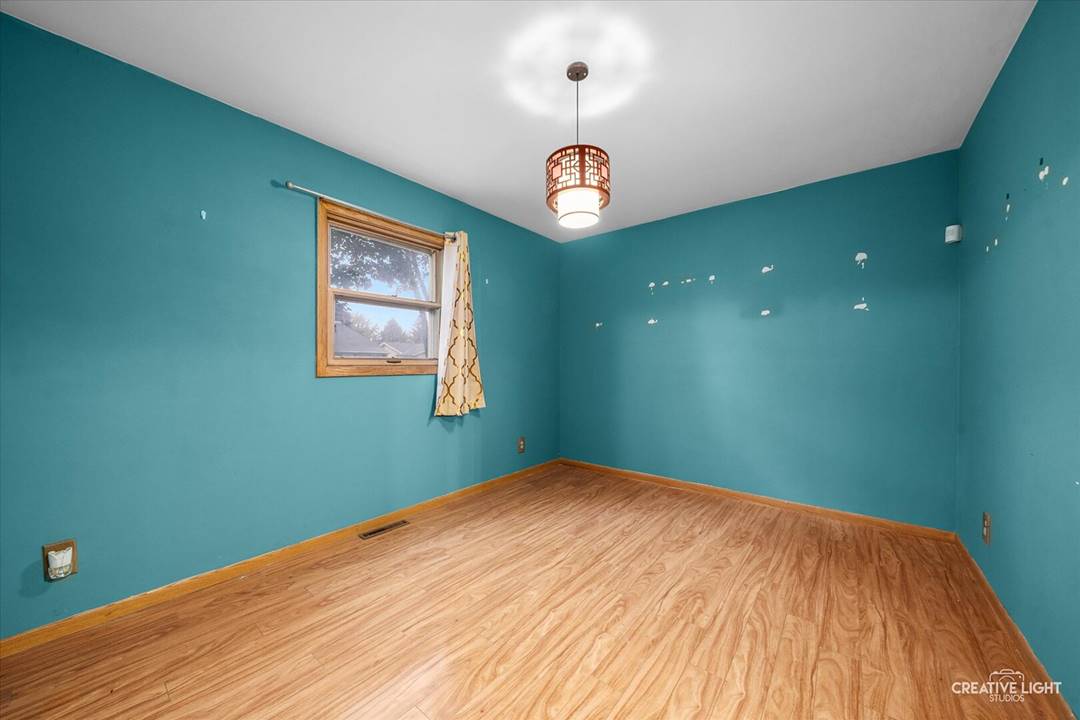 754 Haish, Dekalb, IL 60115