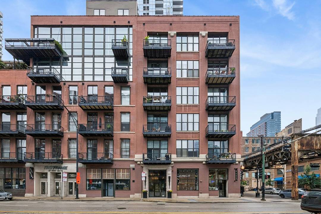 300 W Grand, Unit 312, Chicago, IL 60654 - River North