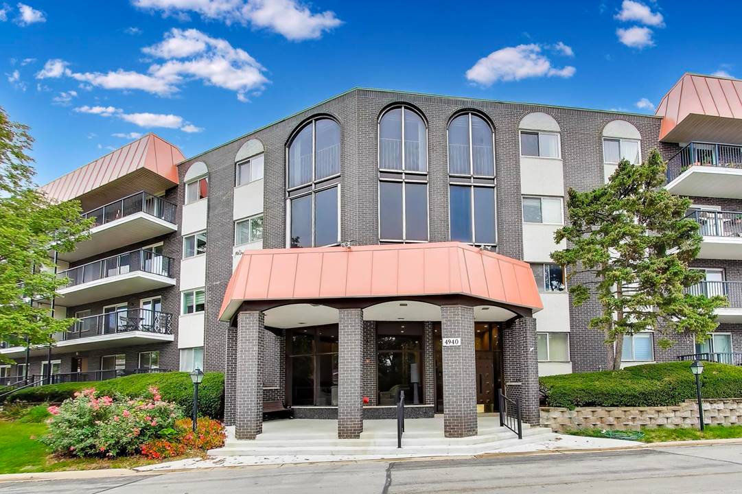 4940 Foster, Unit 108, Skokie, IL 60077
