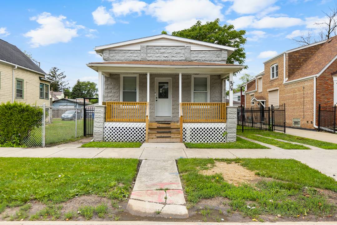 9214 S Woodlawn, Chicago, IL 60619 - Burnside