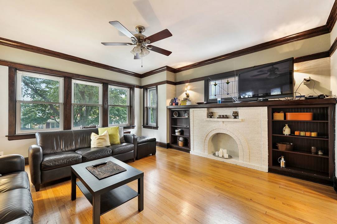 3725 N Bernard, Apt 2, Chicago, IL 60618 - Irving Park