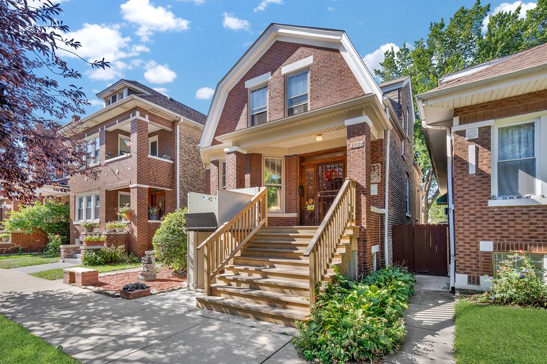 4132 S Mozart, Chicago, IL 60632 - Brighton Park