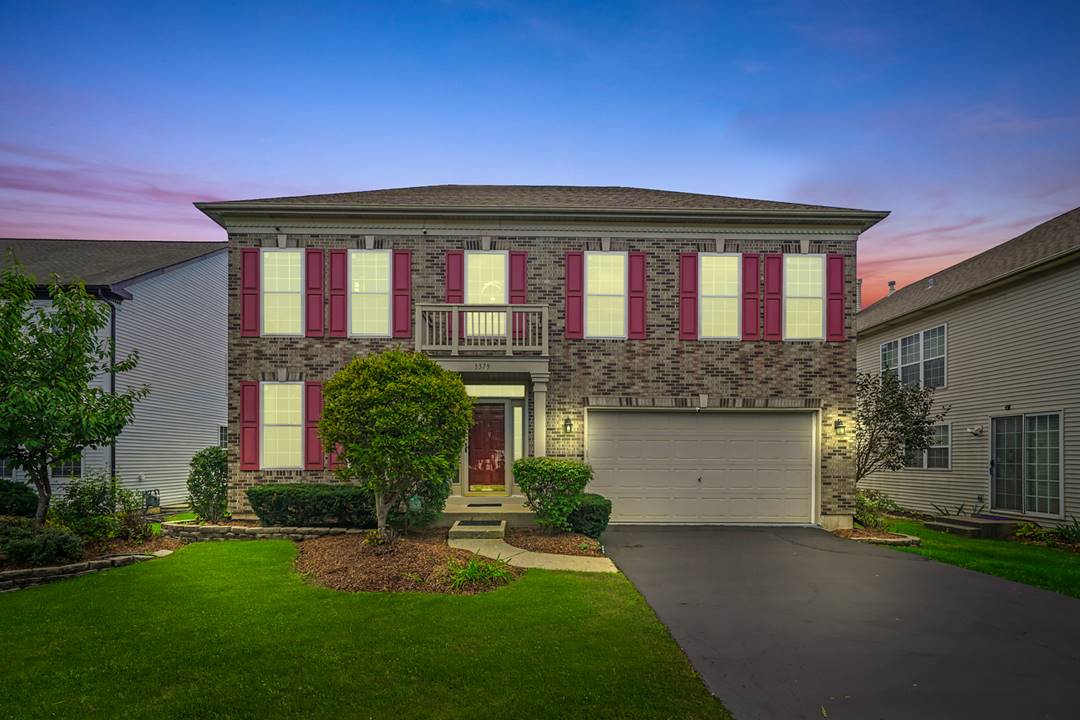 1379 W Deer, Palatine, IL 60067