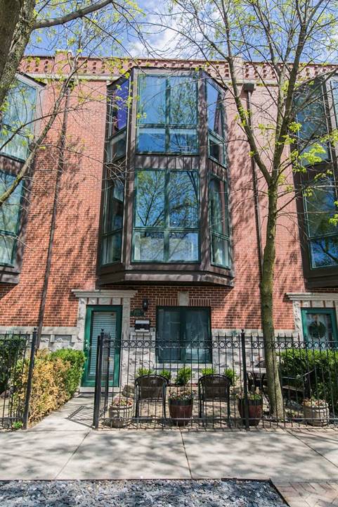 2005 N Hoyne, Chicago, IL 60647 - Bucktown