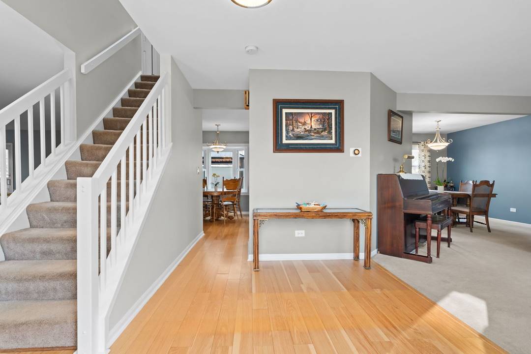 1289 Westport Ridge, Crystal Lake, IL 60014