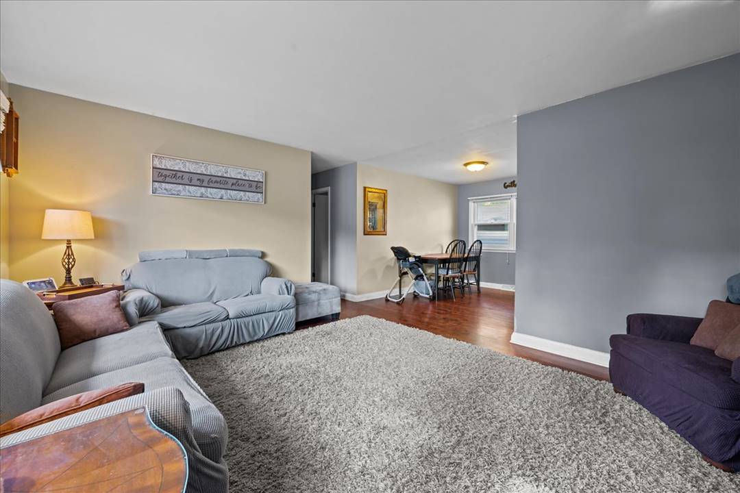 1747 W Illinois, Aurora, IL 60506