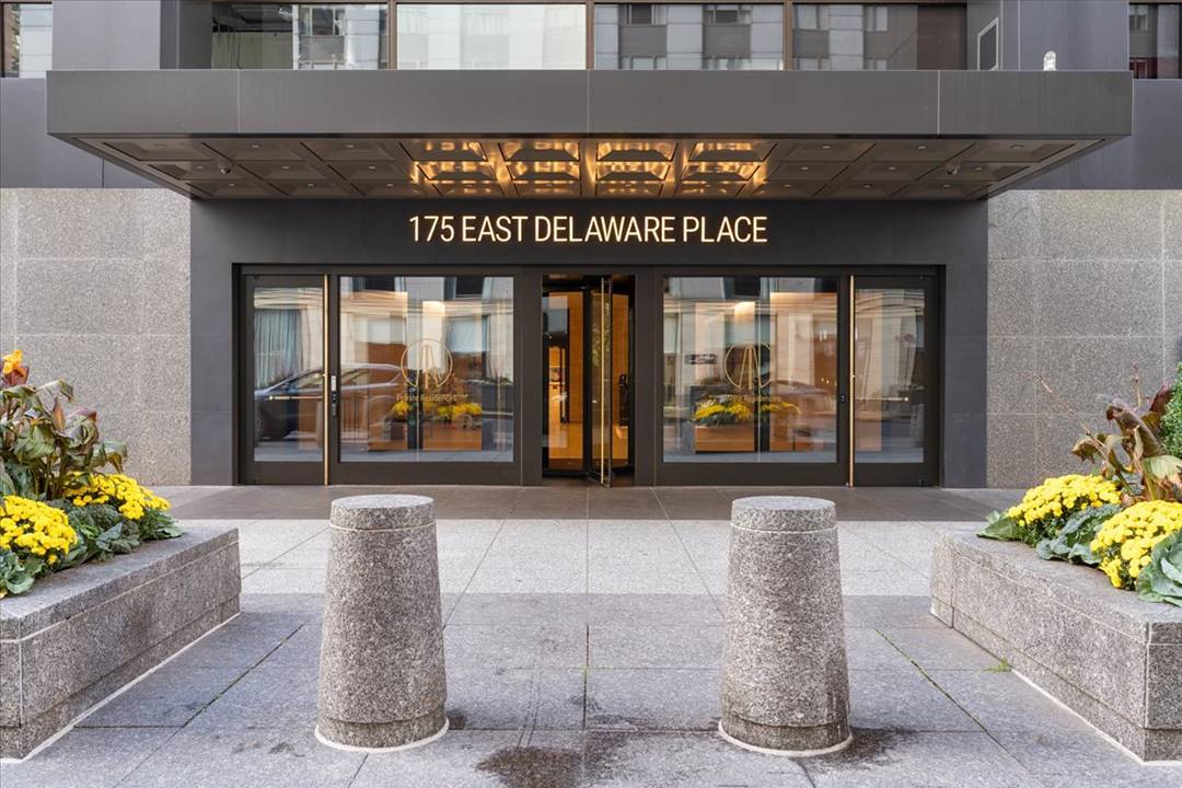 175 E Delaware, Unit 7008, Chicago, IL 60611 - Streeterville
