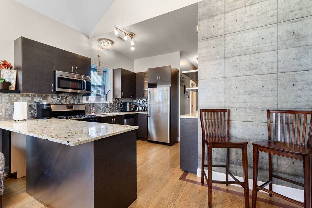 3113 W Warren, Unit 401, Chicago, IL 60612 - East Garfield Park