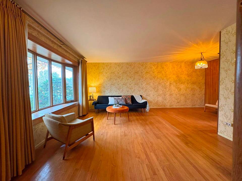 761 Marshall, Des Plaines, IL 60016