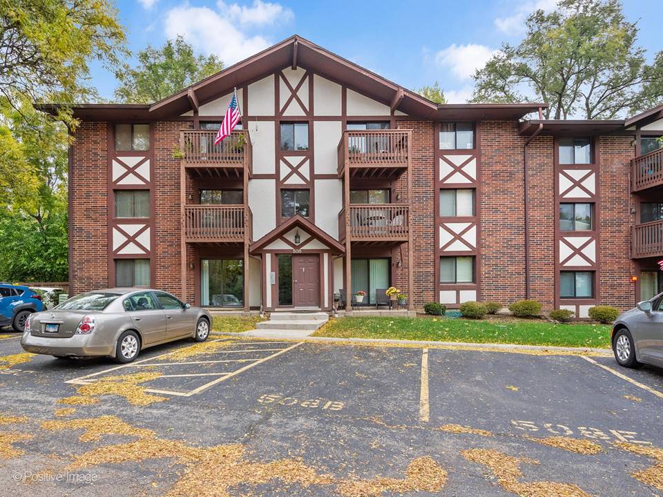 508 Taylor, Unit A, Glen Ellyn, IL 60137