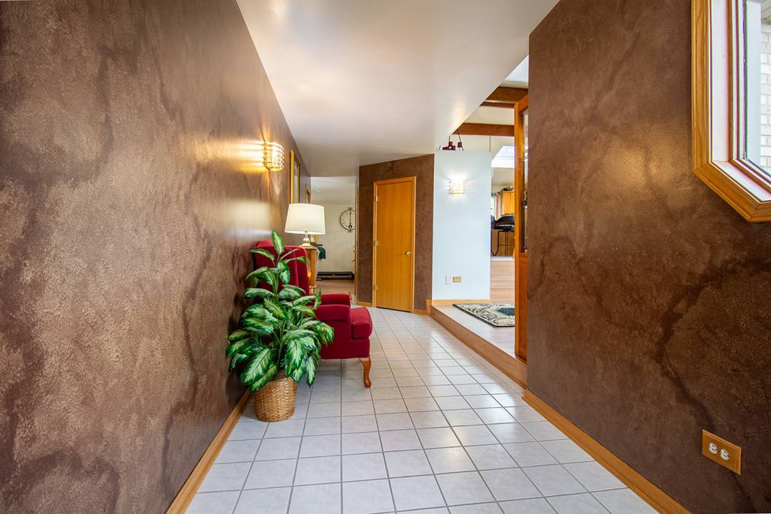 18131 Crystal, Lansing, IL 60438