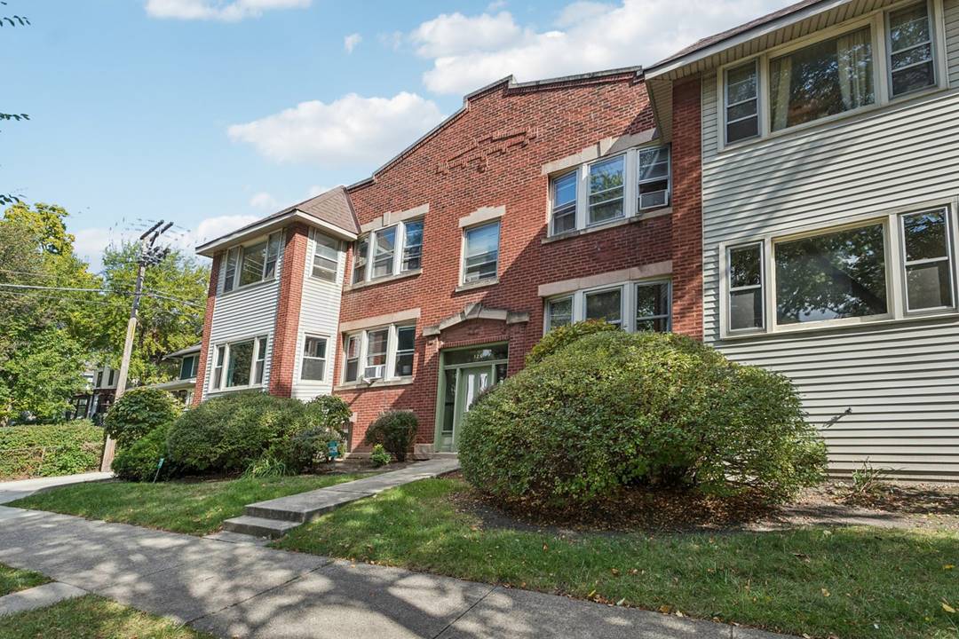 126 N Taylor, Unit 1S, Oak Park, IL 60302