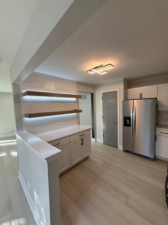 2403 Mallow, Apt Z1, Schaumburg, IL 60194