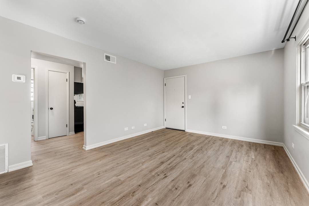 740 E North Broadway, Apt E, Lombard, IL 60148
