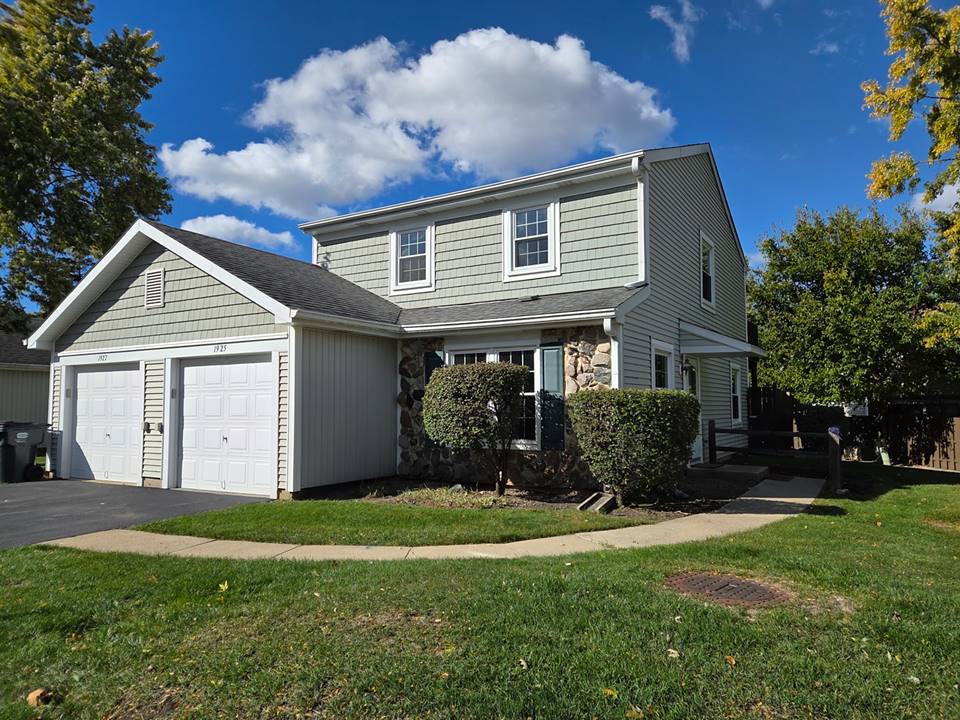 1925 Georgetown, Hoffman Estates, IL 60169