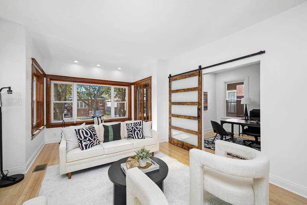 7545 S Merrill, Chicago, IL 60649 - South Shore