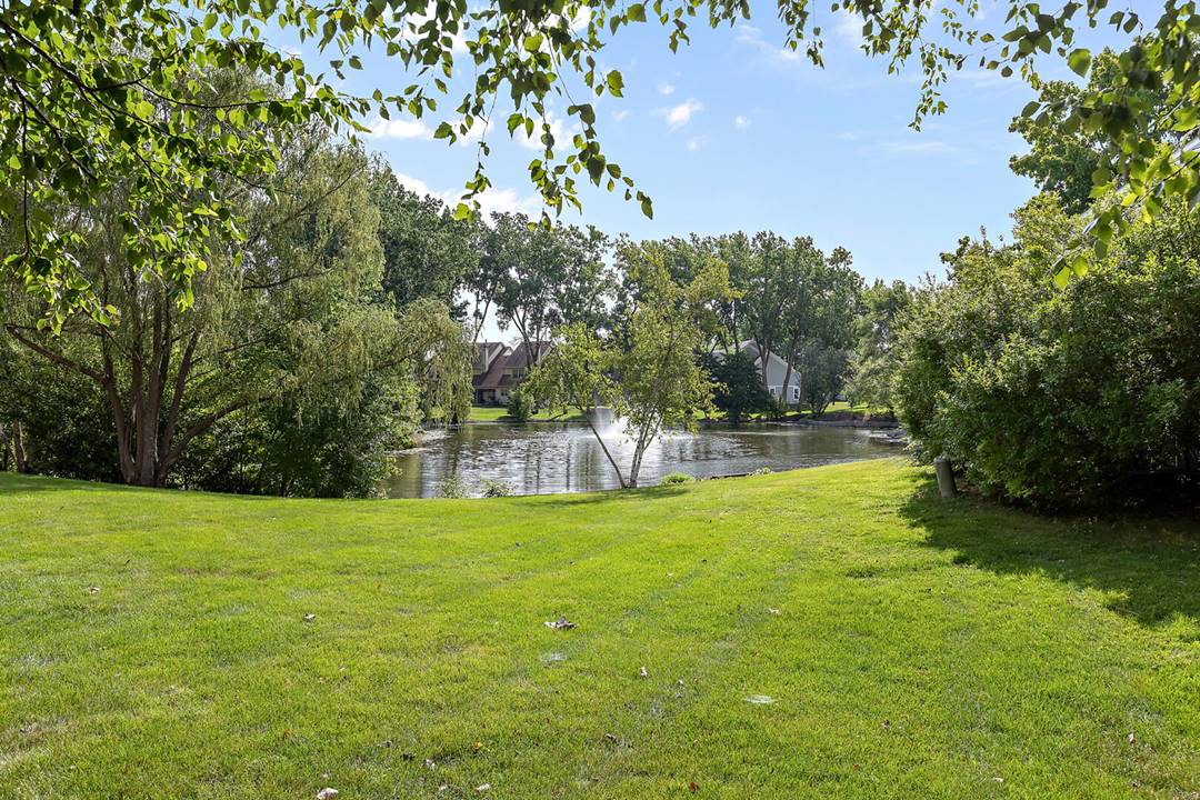 728 Brandon, Wheeling, IL 60090