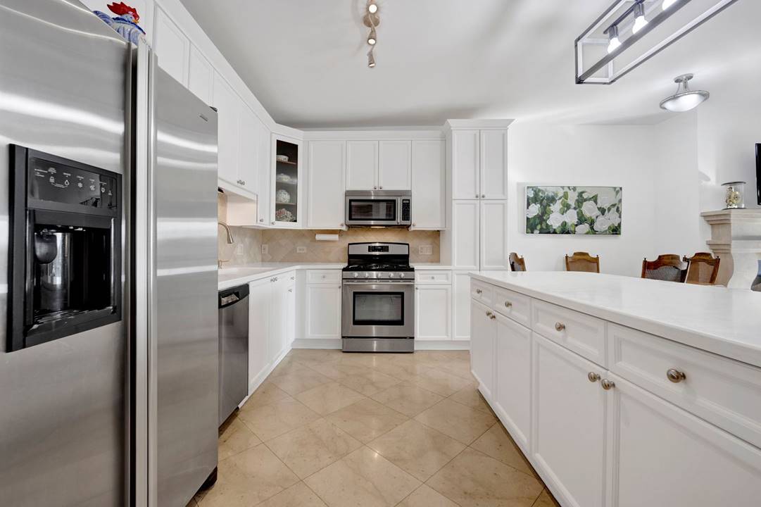 145 S York, Unit 322, Elmhurst, IL 60126