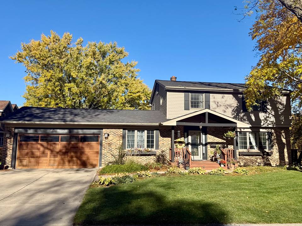 619 Joanne, Dekalb, IL 60115