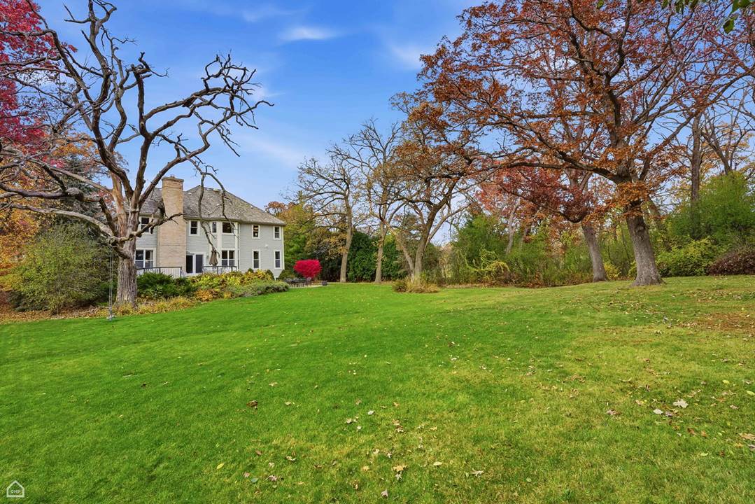 28629 N Sky Crest, Ivanhoe, IL 60060