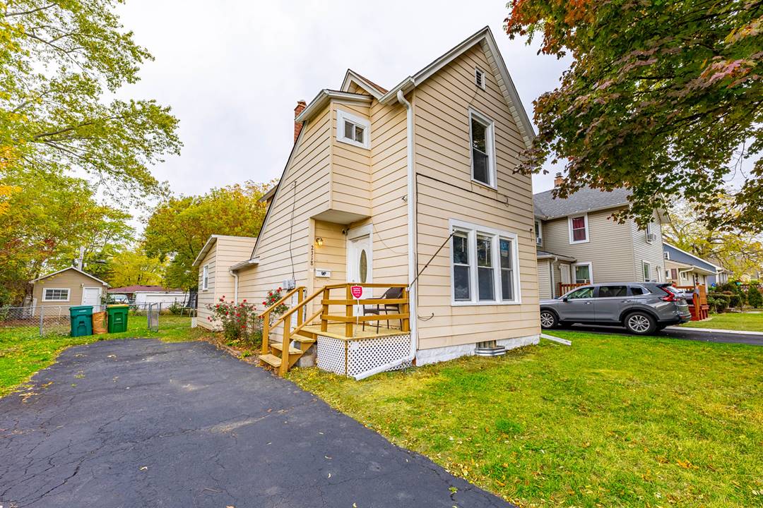 2318 Gideon, Zion, IL 60099