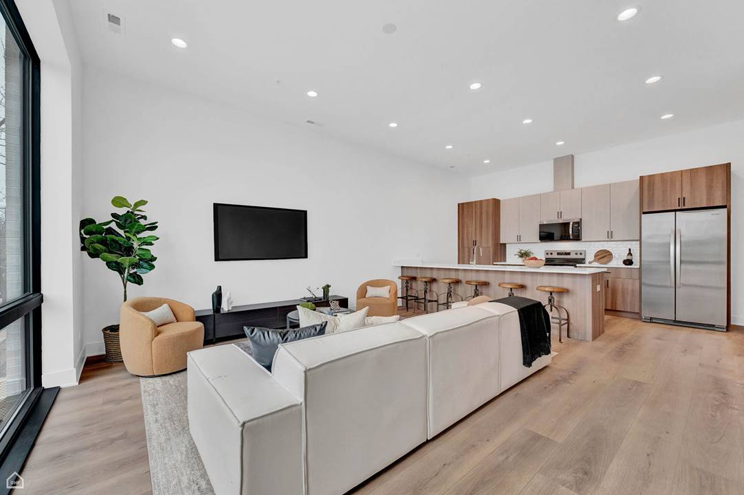 1612 W Hastings, Apt 201, Chicago, IL 60608 - Illinois Medical District