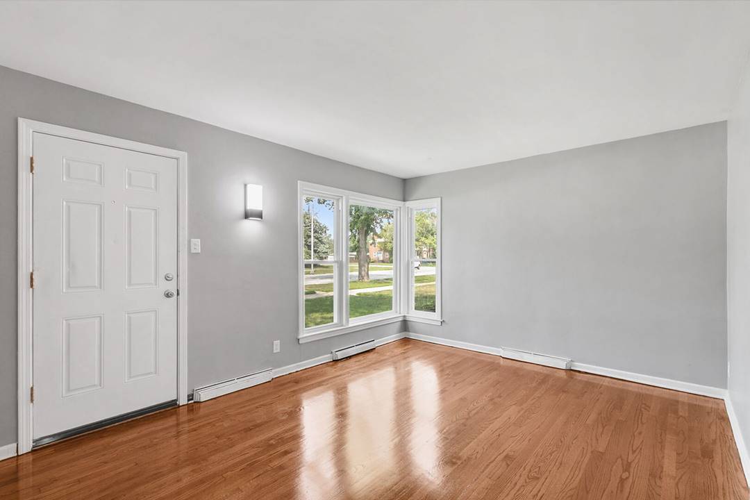 1461 Wentworth, Calumet City, IL 60409