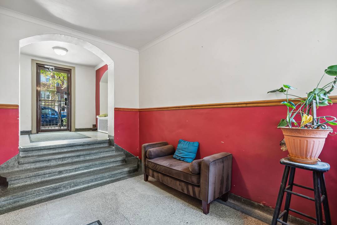 5135 S Kenwood, Apt 603, Chicago, IL 60615 - Hyde Park