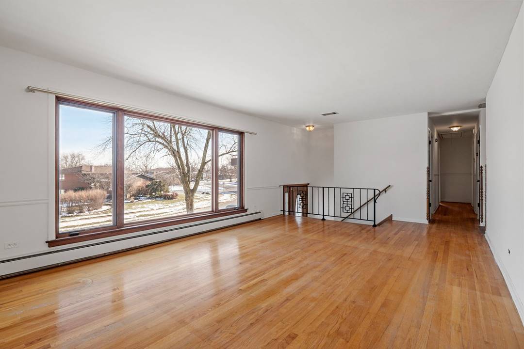 15340 Maple, Oak Forest, IL 60452