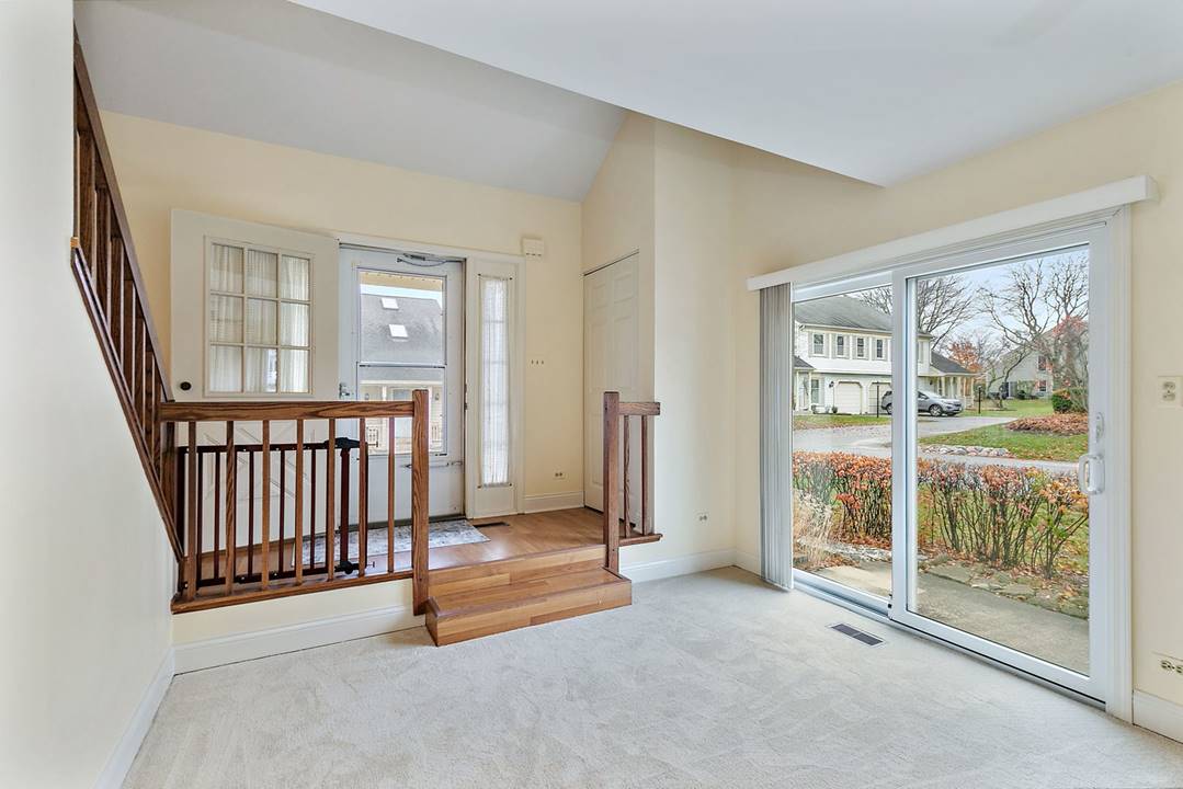 2659 College Hill, Schaumburg, IL 60173
