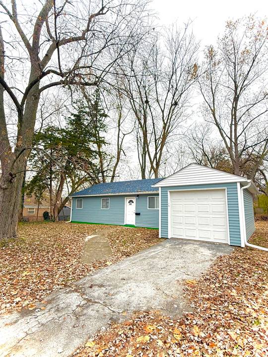 210 Mantua, Park Forest, IL 60466